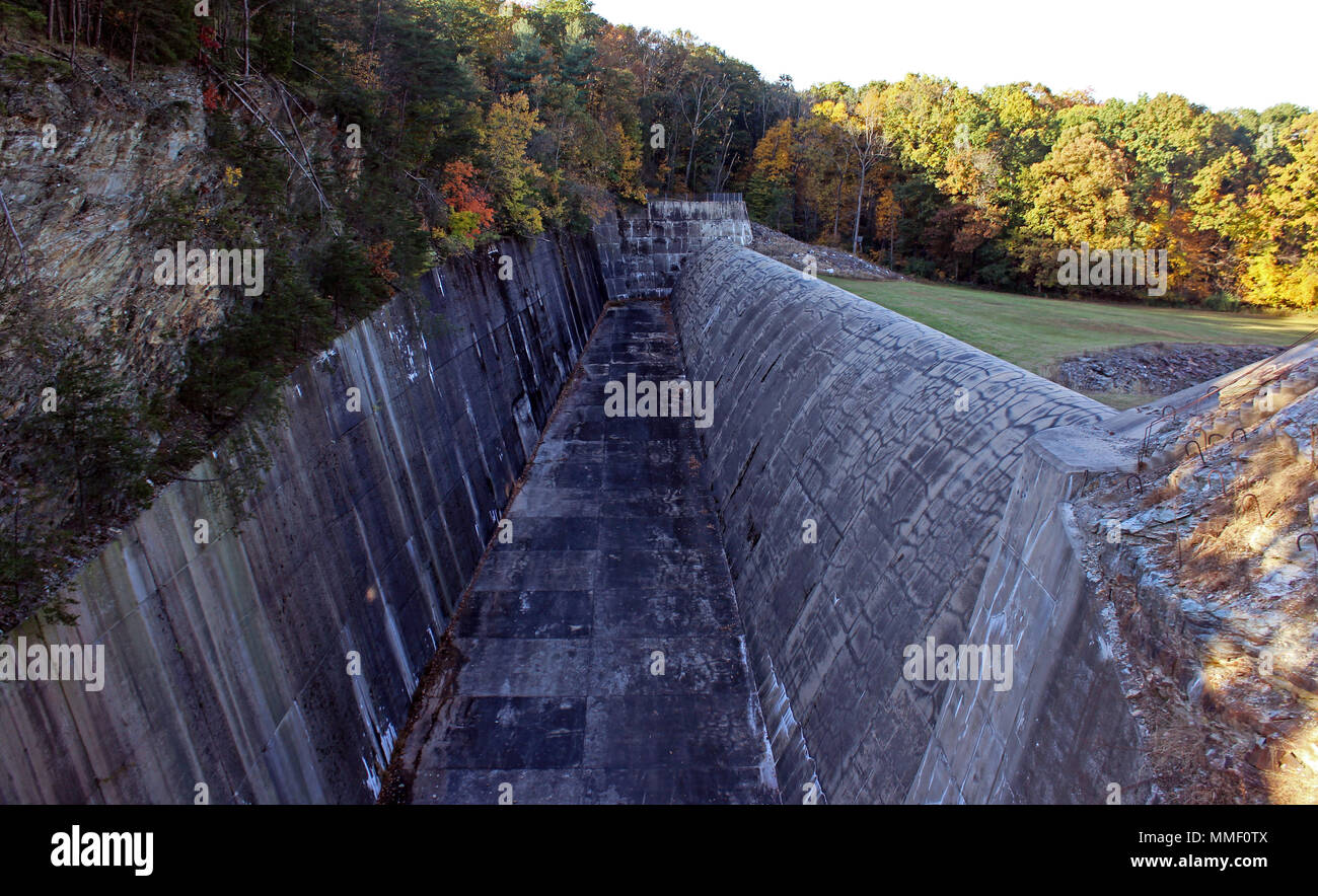 Indian Rock Dam spillway photographed during its 75th anniversary ...