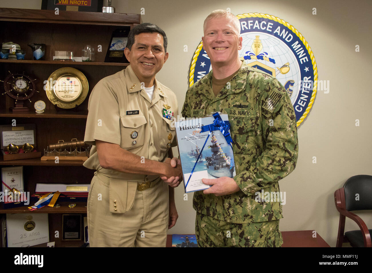 SAN DIEGO (Oct. 31, 2017) Commander, Naval Surface and Mine Warfighting ...