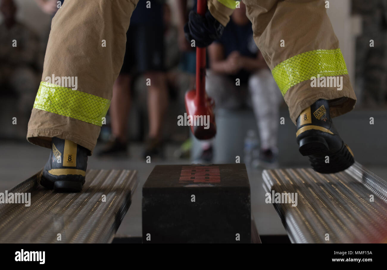 Keiser sled hi-res stock photography and images - Alamy