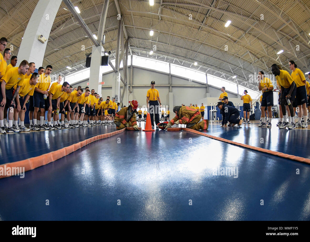 171028-N-IY633-268 GREAT LAKES, Ill. (Oct. 28, 2017) Recruits race to ...