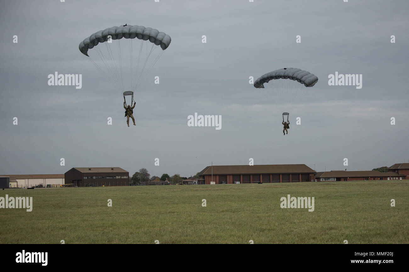 Operators with the 321st Special Tactics Squadron, 352d Special ...