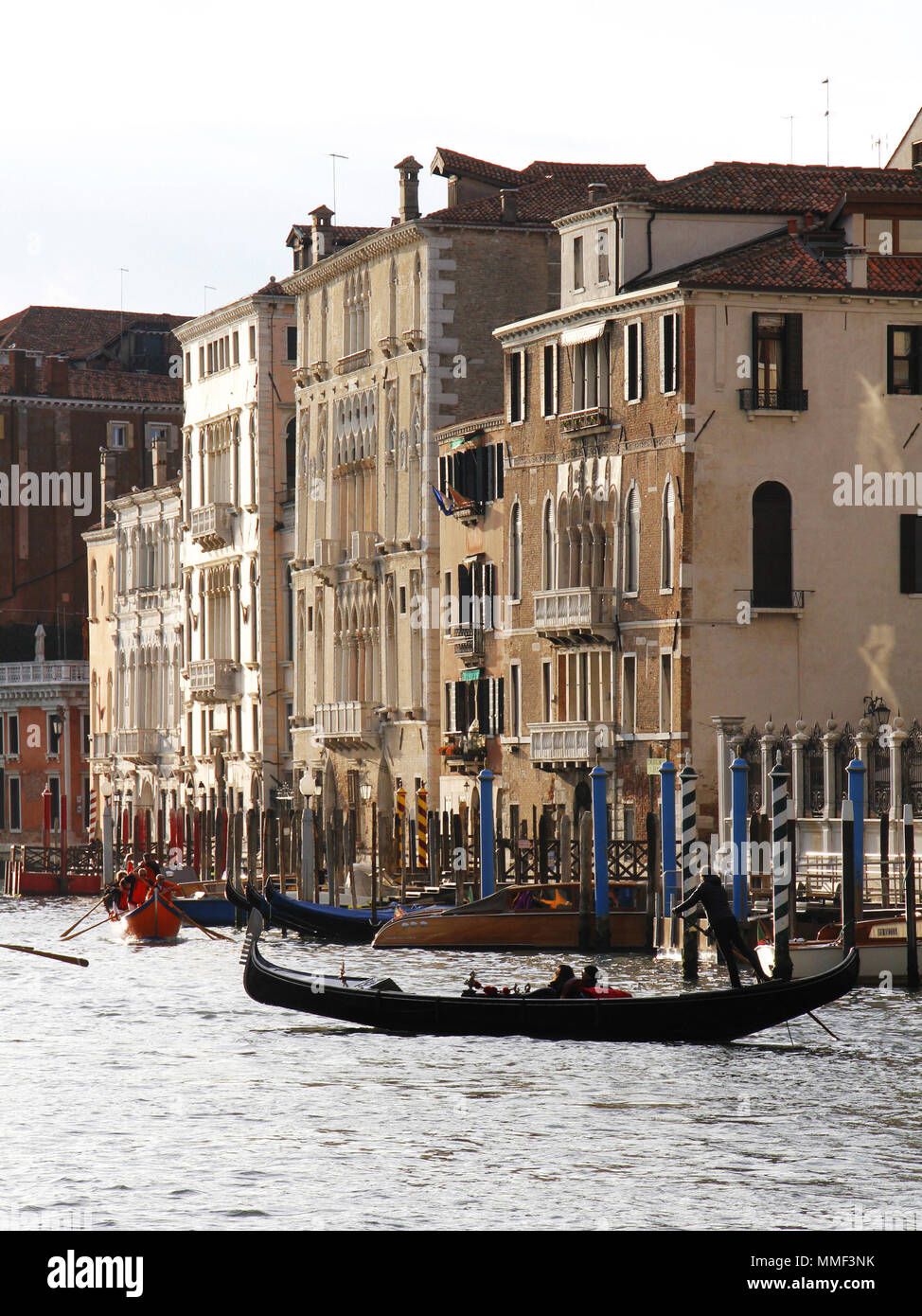 City of gondolas hi-res stock photography and images - Alamy
