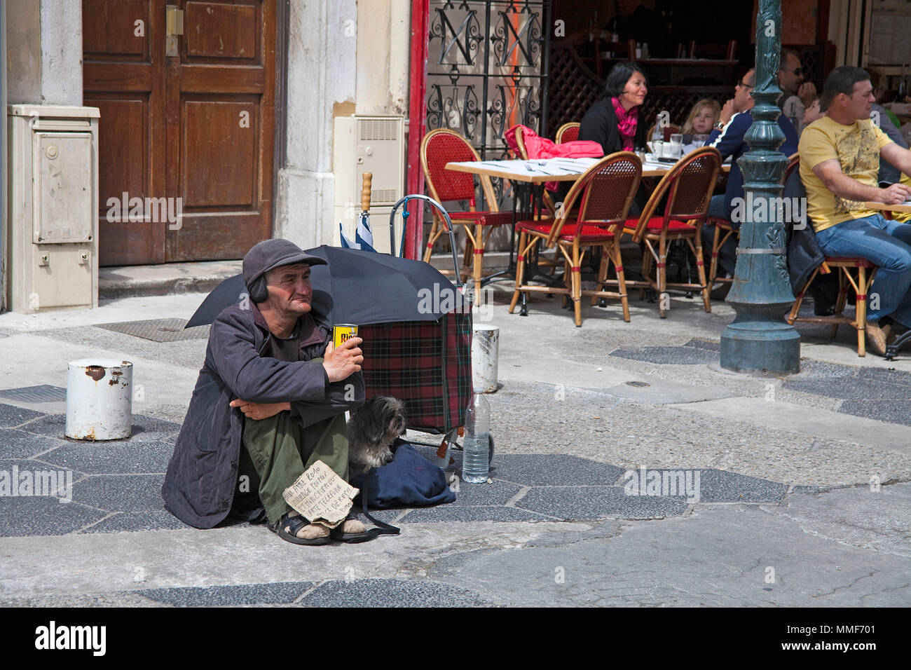 Street beggar europe hi-res stock photography and images - Alamy