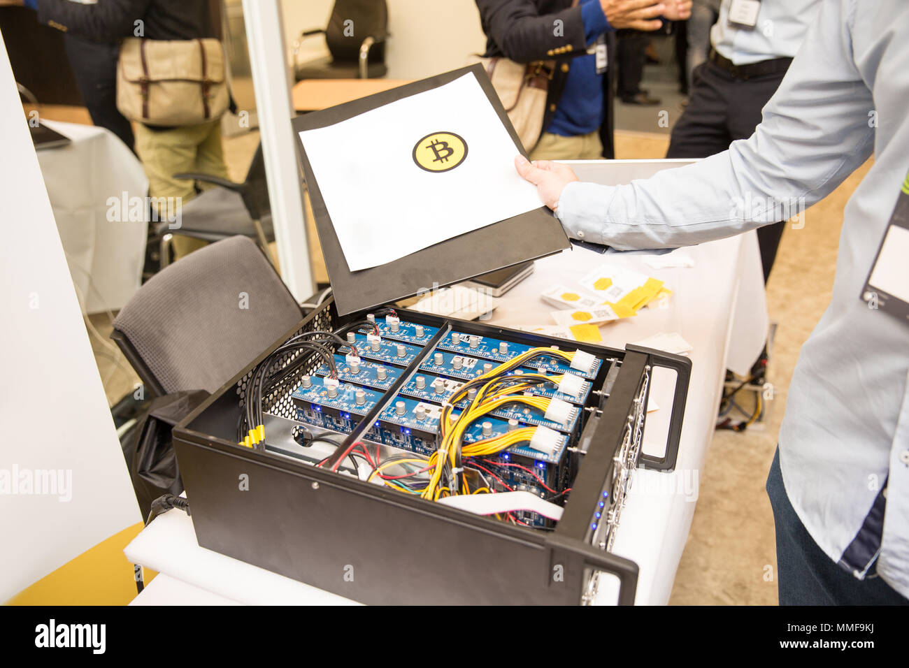 Sample racks hi-res stock photography and images - Alamy