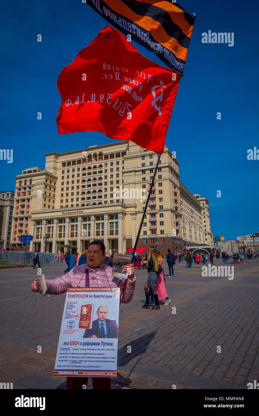 Soviet flag red square hi-res stock photography and images - Alamy