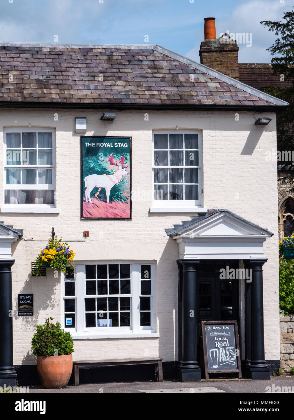 The royal stag pub hi-res stock photography and images - Alamy