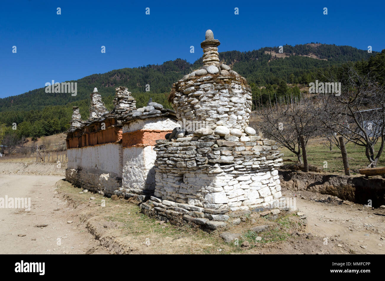 Stupa and mani wall, Jakar, Bumthang, Bhutan Stock Photo - Alamy