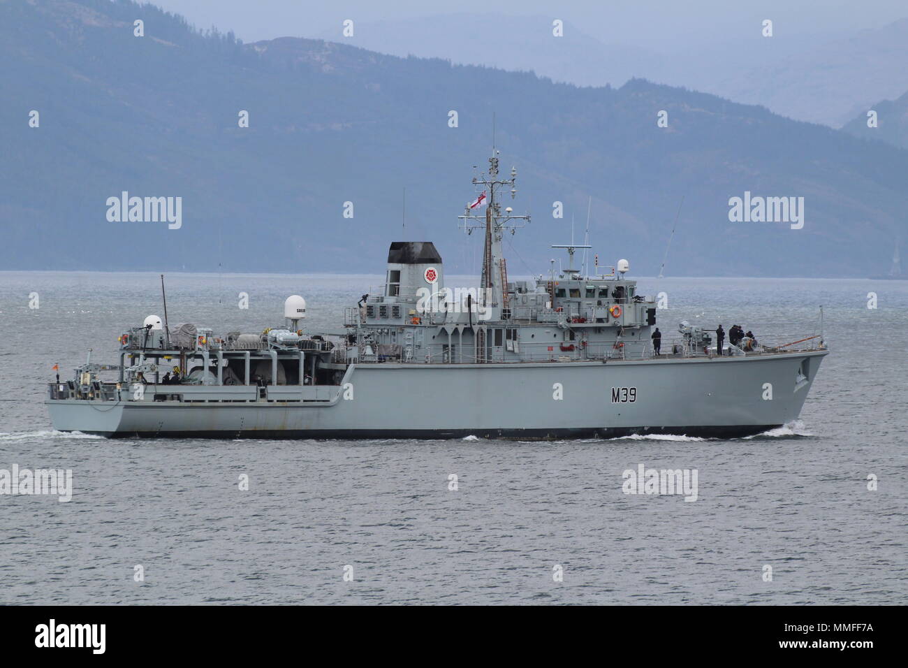 Minehunter hunt class hi-res stock photography and images - Alamy