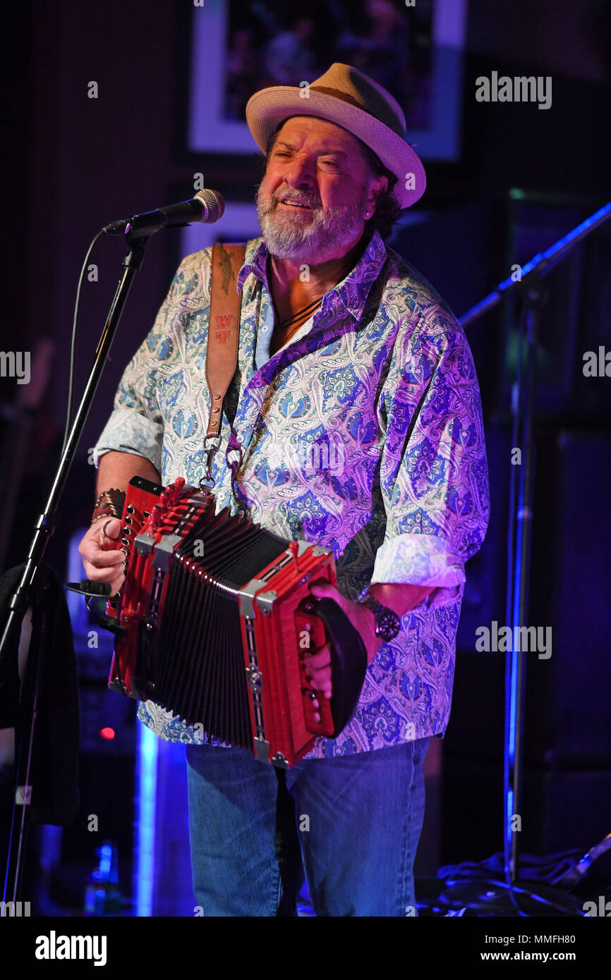 Cajun accordion hi-res stock photography and images - Alamy