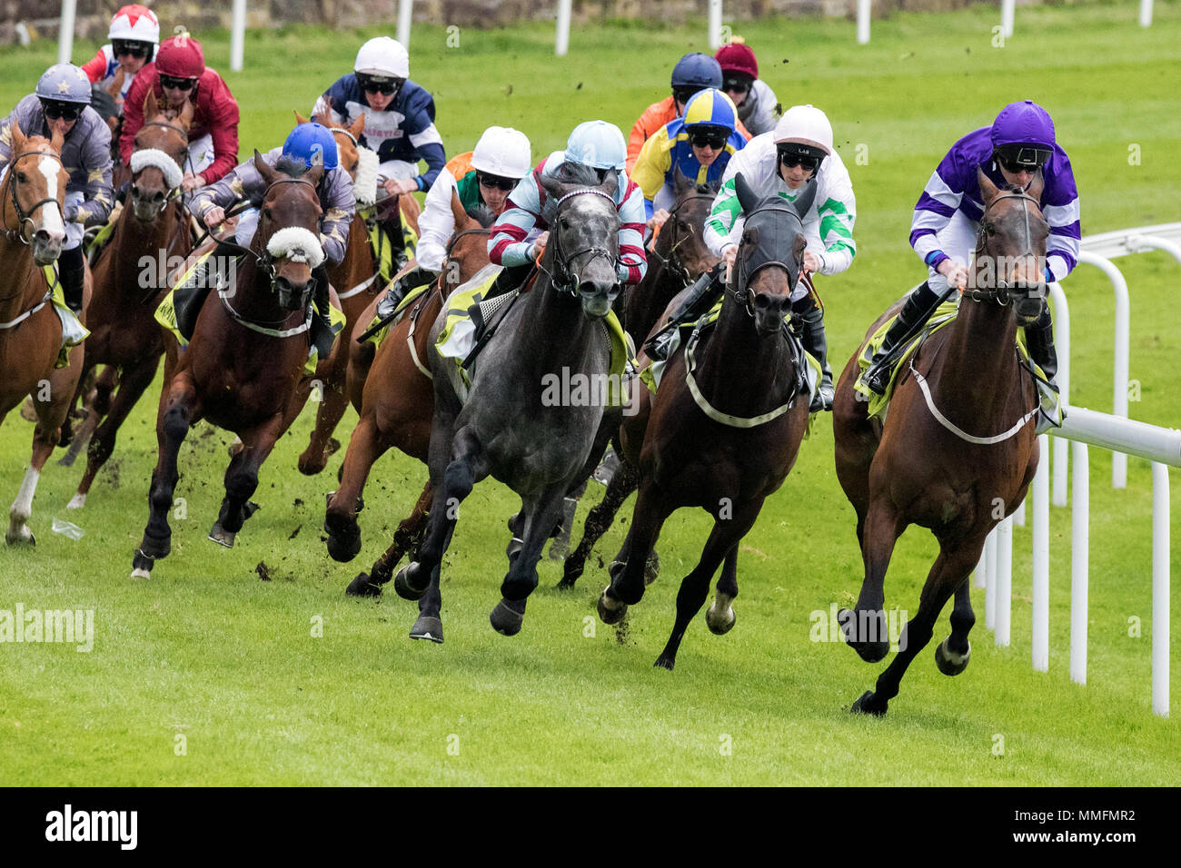Chester racing jockey hi-res stock photography and images - Alamy