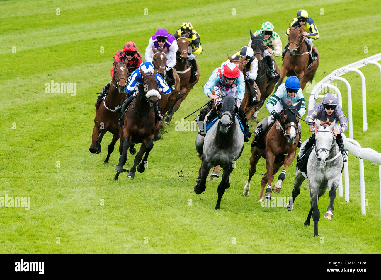 Chester racing jockey hi-res stock photography and images - Alamy