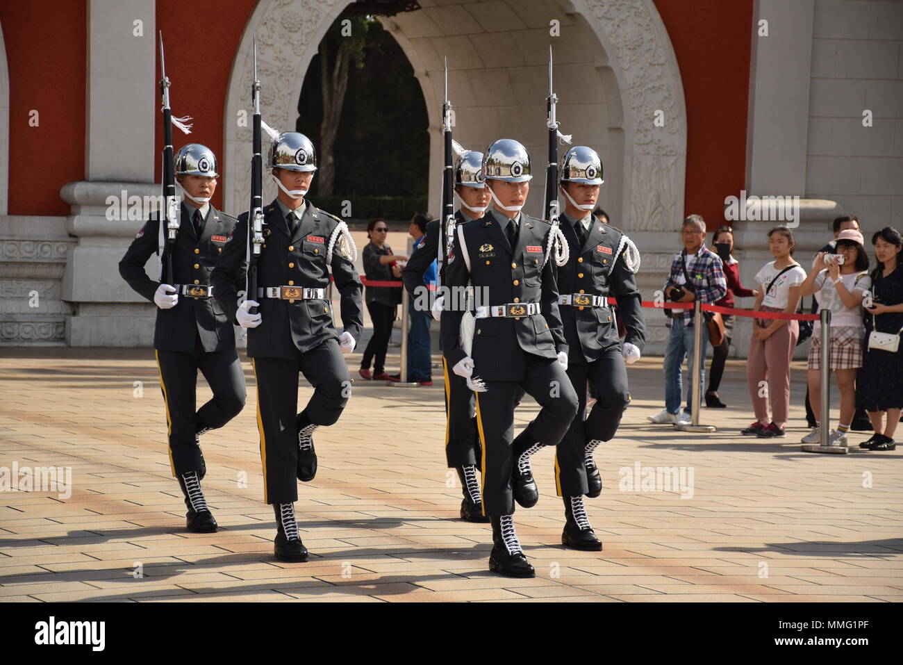 Taiwan taipei changing honor guard hi-res stock photography and images - Alamy