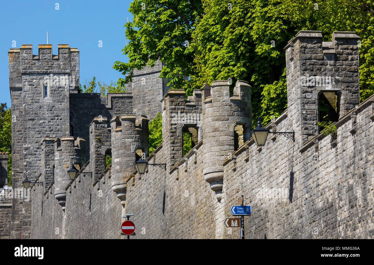 The exterior of the outer surrounding wall of Arundel Castle in West ...