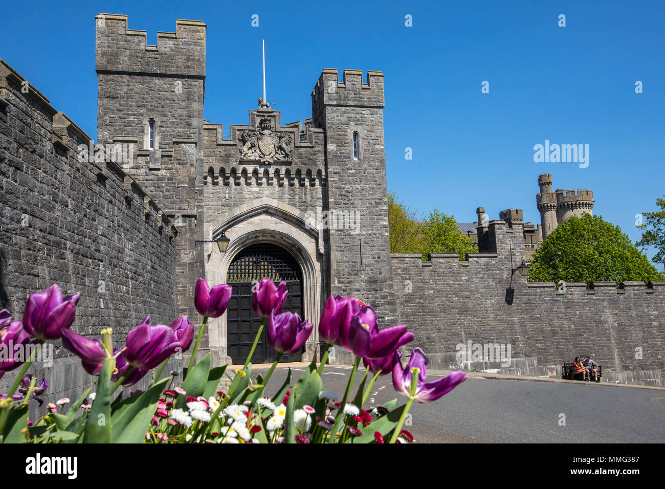 ARUNDEL, 5TH MAY 2018: A view of a gateway and the exterior surrounding ...