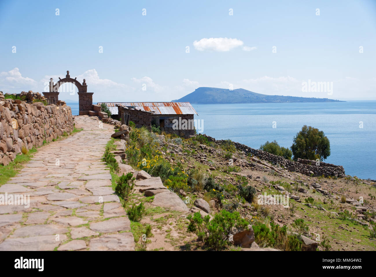 Titicaca uros field hi-res stock photography and images - Alamy
