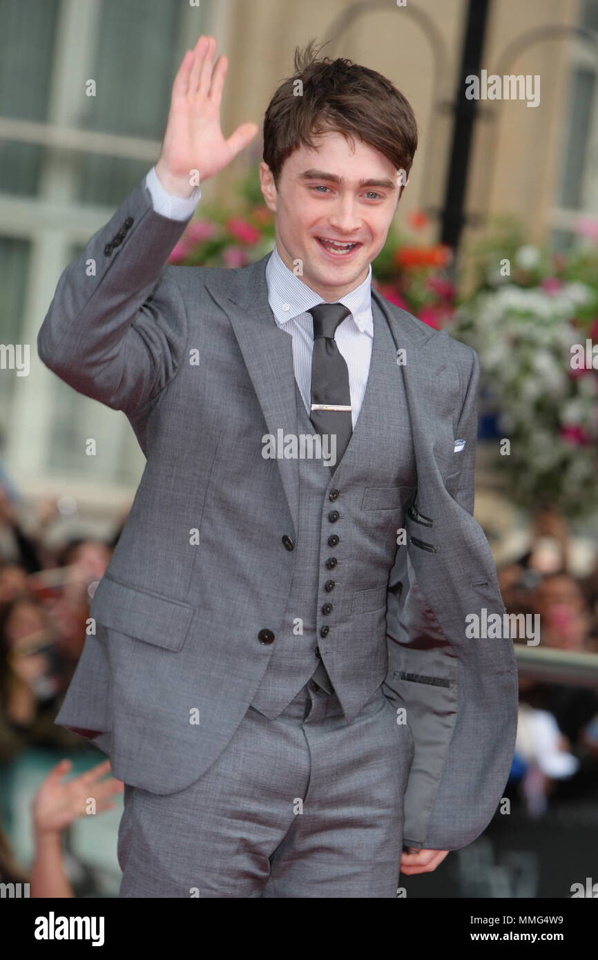 UK - Entertainment - Daniel Radcliffe at the UK Film Premiere of HARRY ...