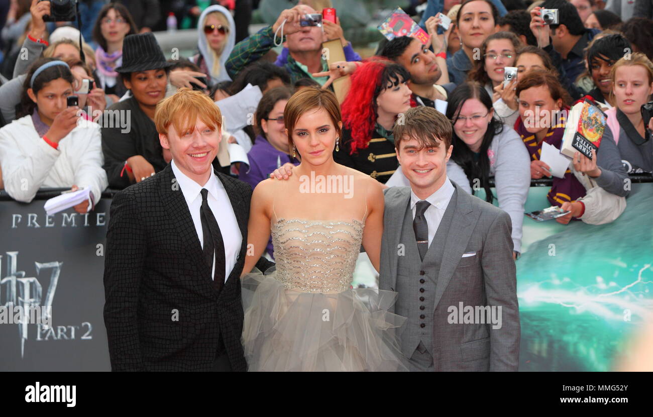 Emma watson and daniel radcliffe hi-res stock photography and images ...