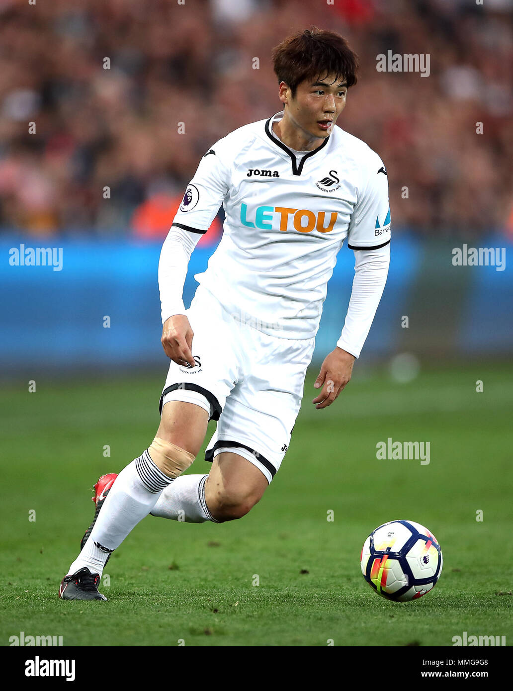 Swansea City's Ki Sung-yueng Stock Photo - Alamy