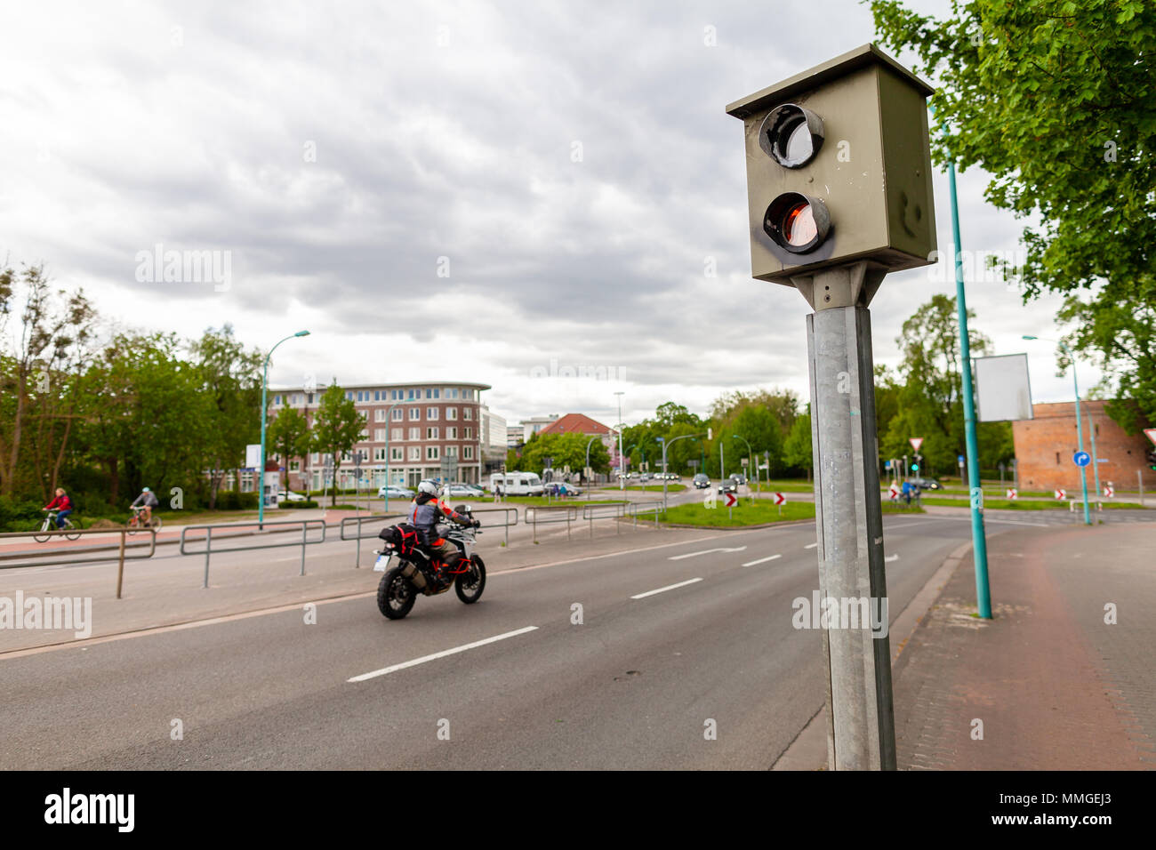 Radar speed trap hi-res stock photography and images - Alamy