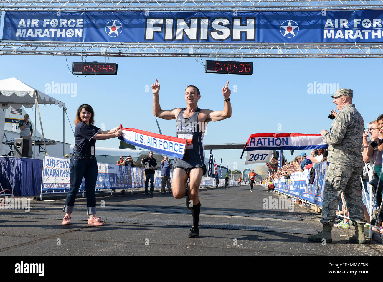 Scenes from the 2017 Air Force Marathon (U.S. Air Force photo by Wesley ...