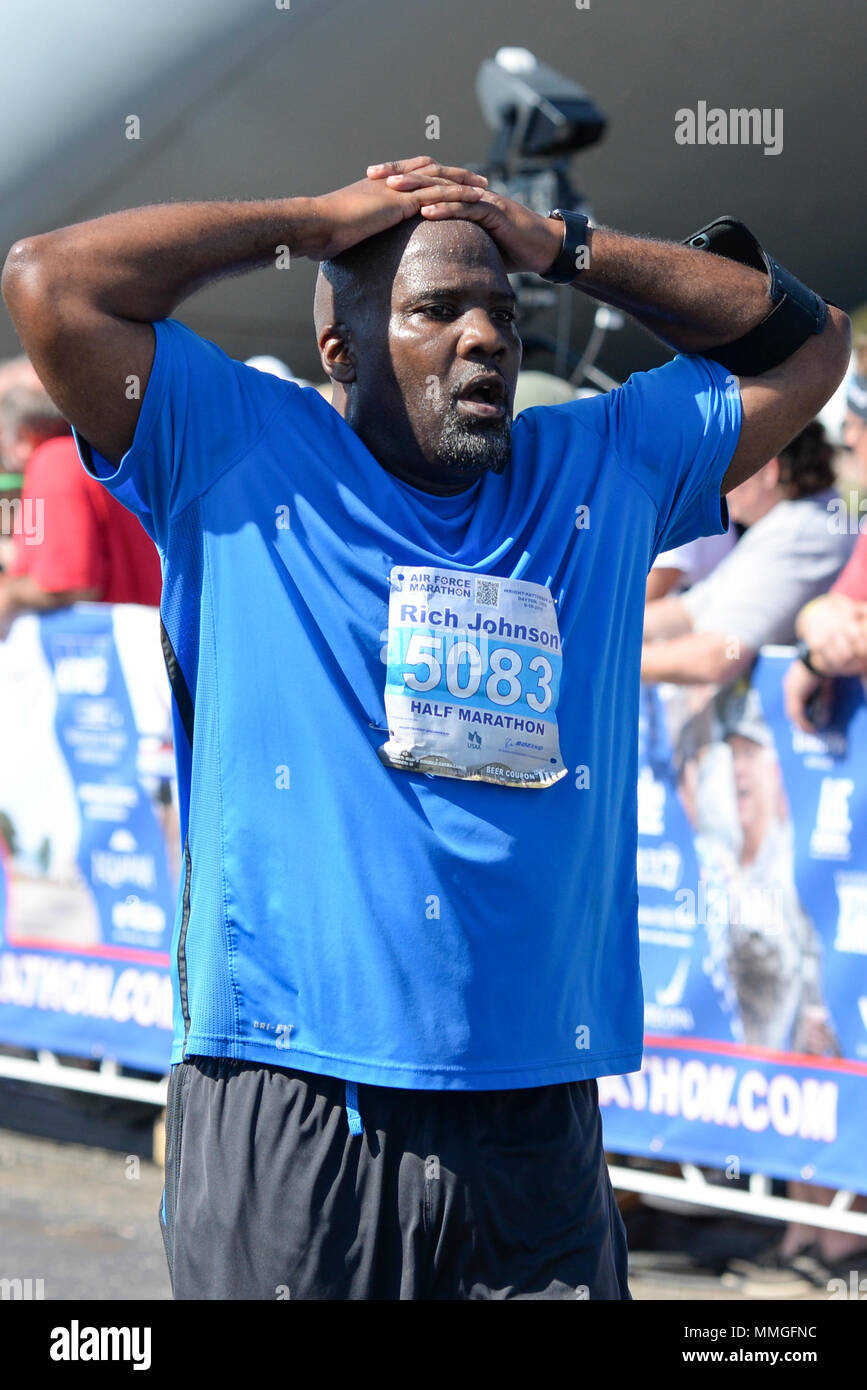 Scenes from the 2017 Air Force Marathon (U.S. Air Force photo by Wesley ...