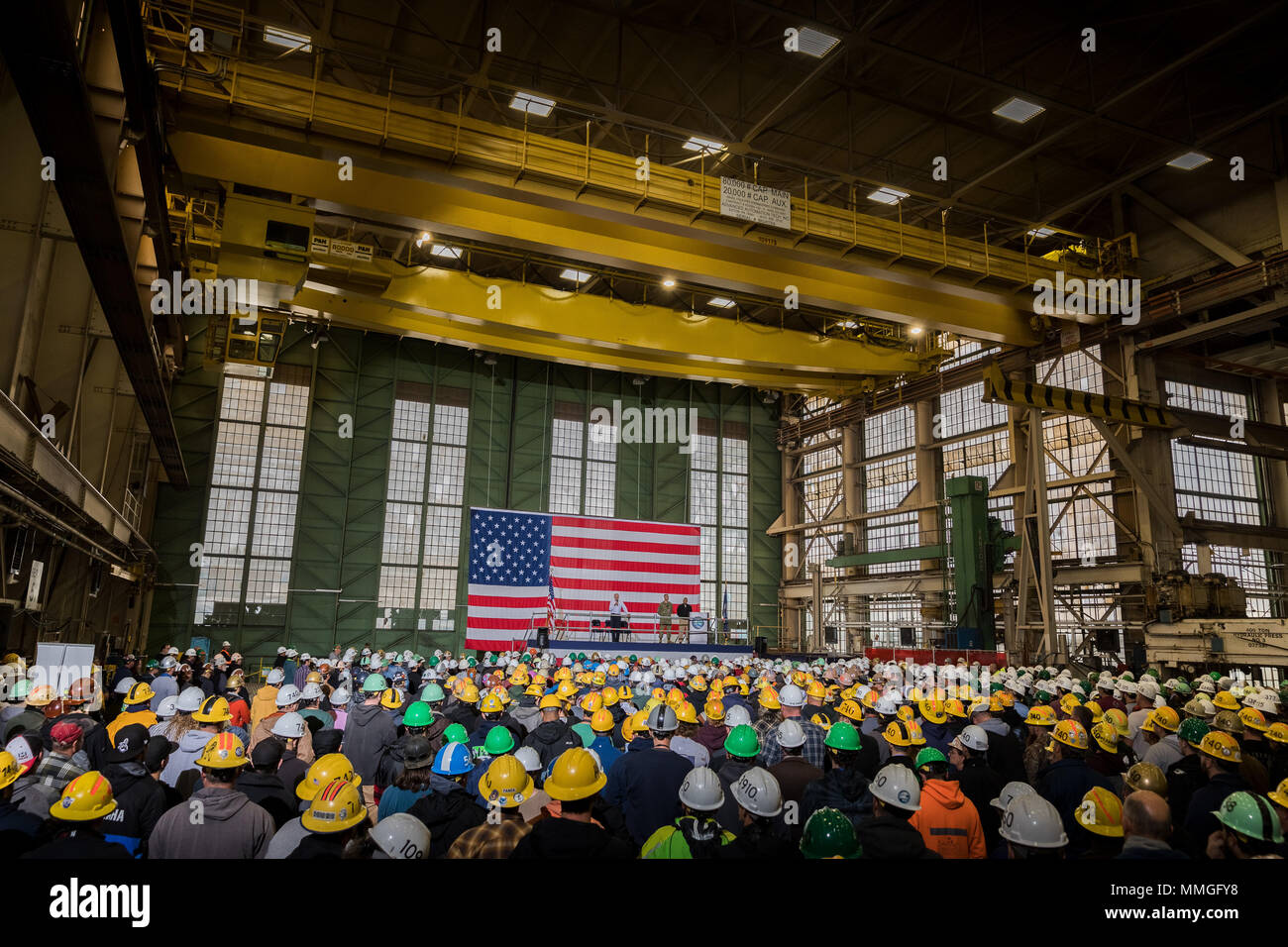 Puget sound naval shipyard building 460 hi-res stock photography and ...
