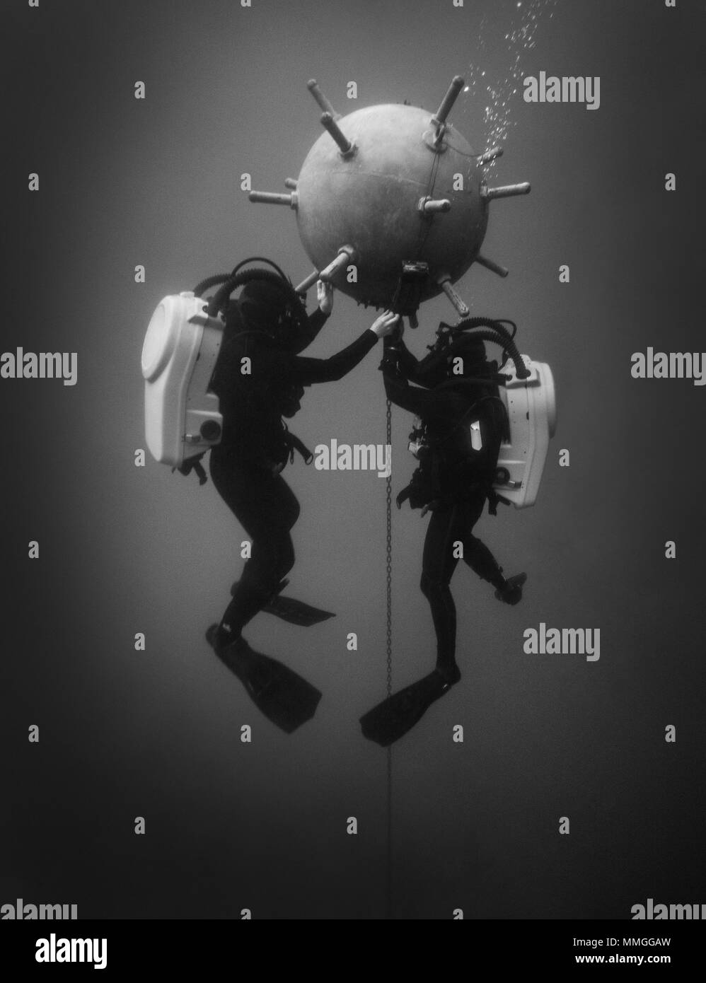 Eodmu 1 Black and White Stock Photos & Images - Alamy