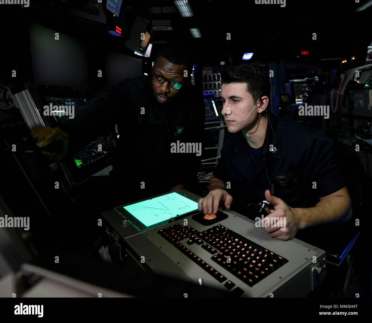 180108-N-NG033-1067 ARABIAN GULF (Jan. 8, 2018) Air Traffic Controlman ...