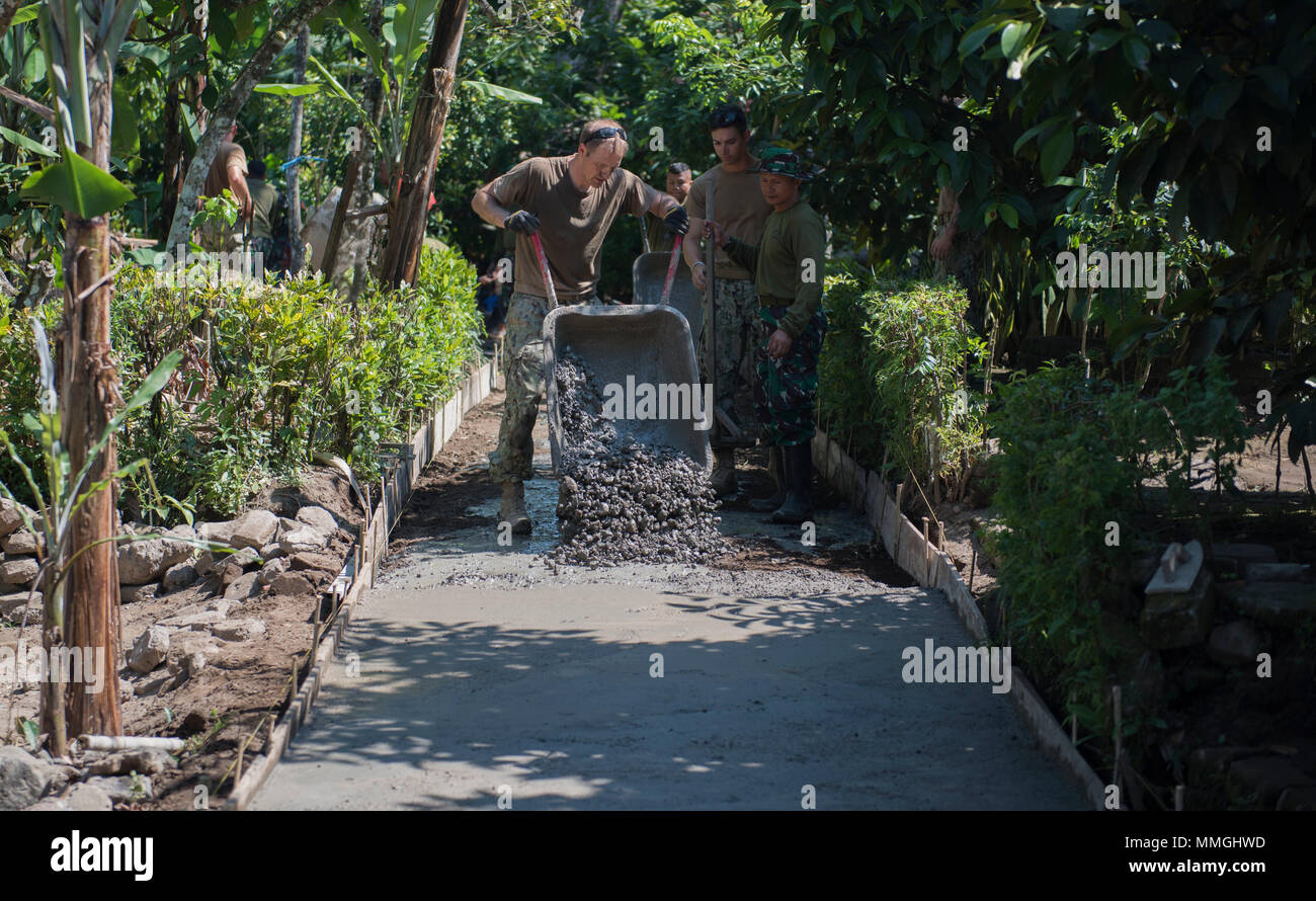 180506-N-OU129-104 LOMBOK, Indonesia (May 6, 2018) U.S. Navy Seabees ...