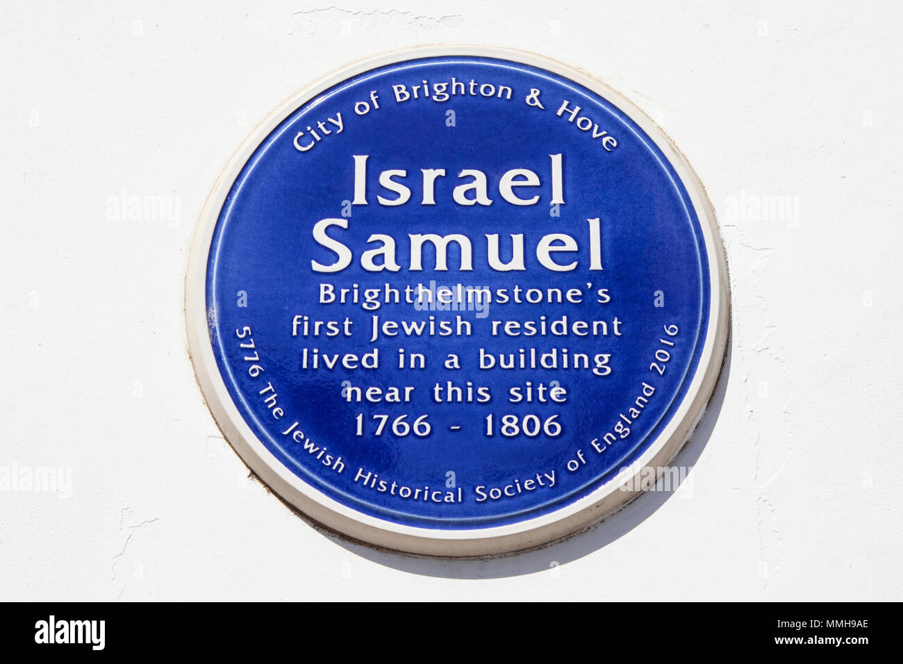 BRIGHTON, UK - MAY 4TH 2018: A blue plaque in the city of Brighton ...