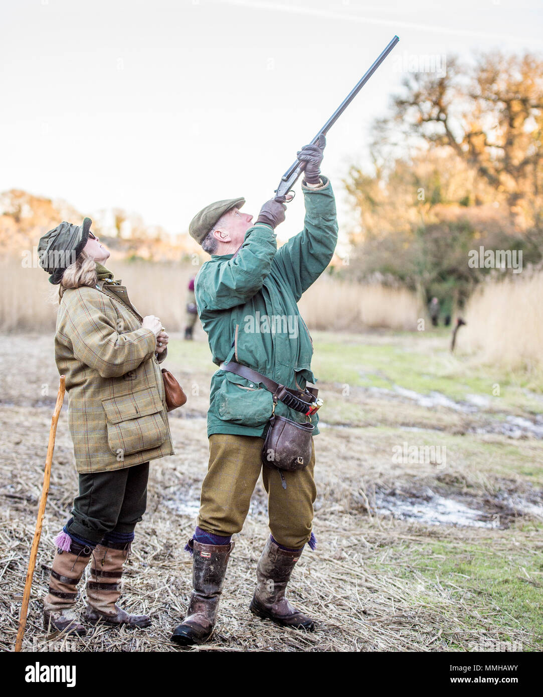 Woman With Shotgun Stock Photos & Woman With Shotgun Stock Images - Alamy