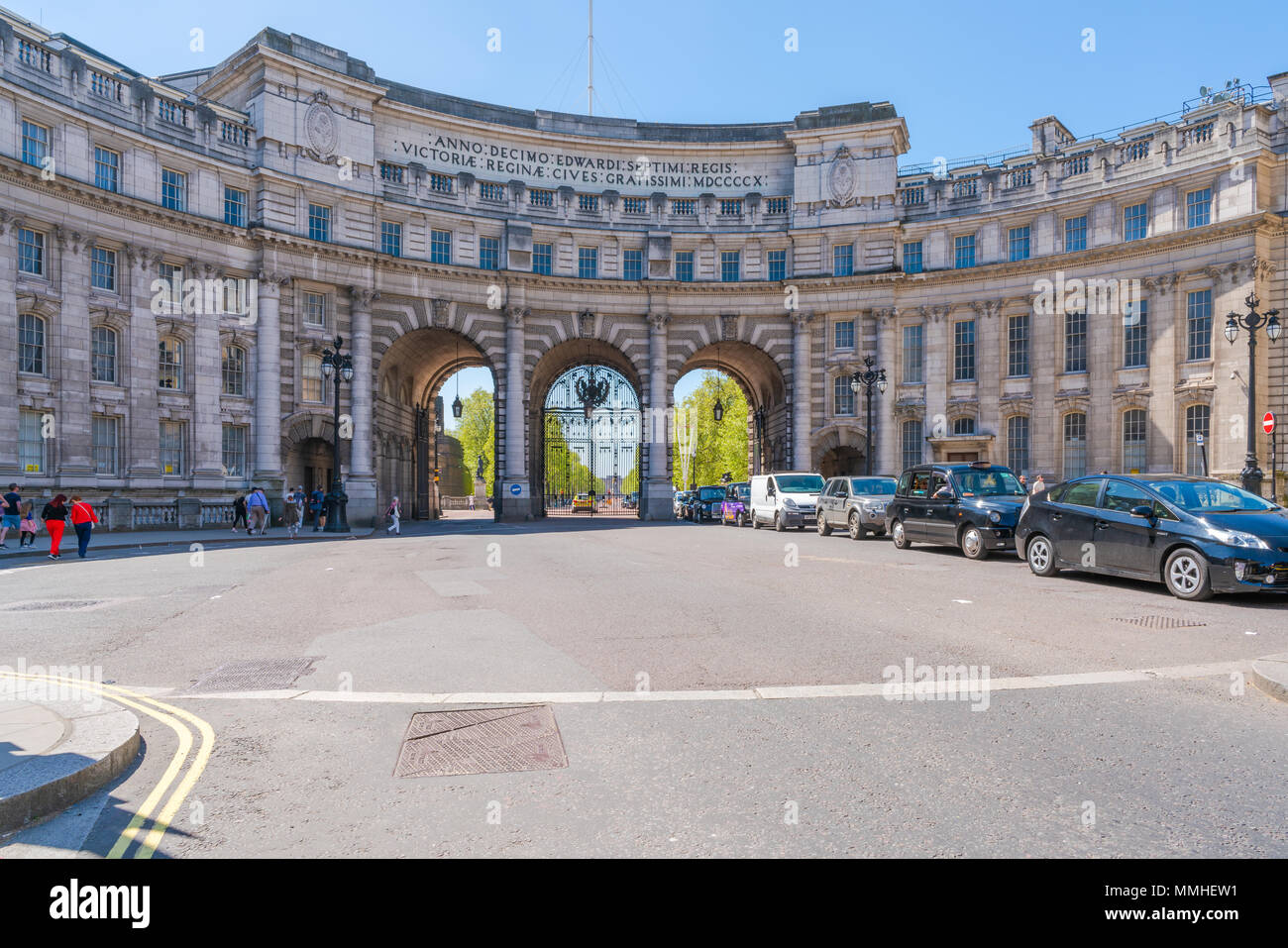 LONDON MAY 05, 2018: View of Admiralty Arch - a landmark building in ...