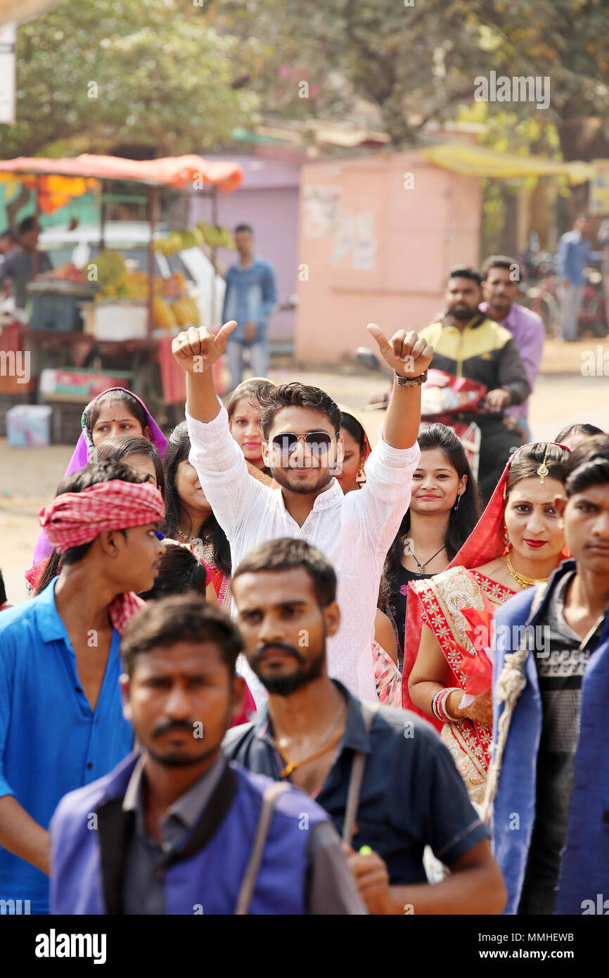 Indian village wedding parade Stock Photo - Alamy