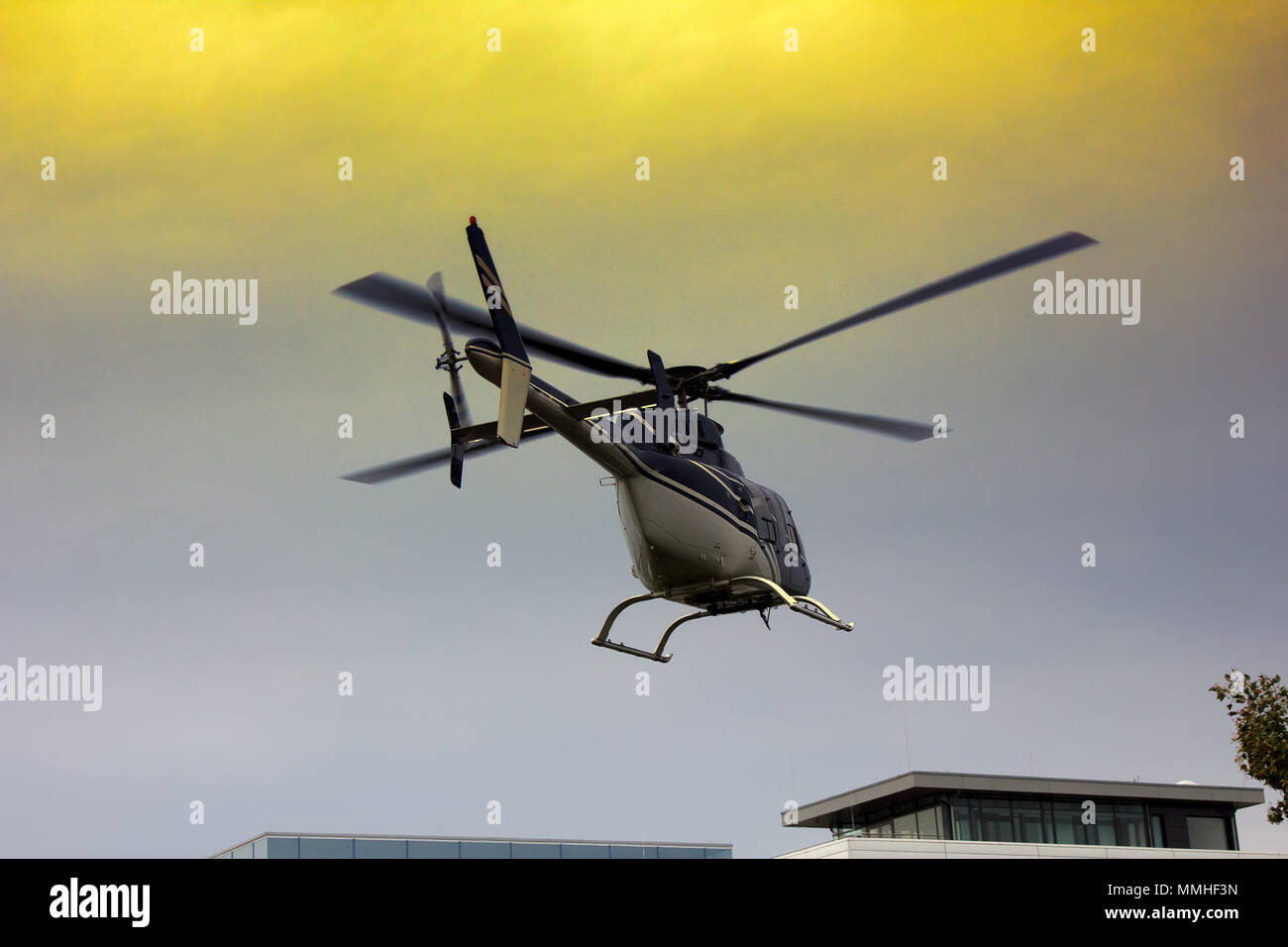 Helipad on roof hi-res stock photography and images - Alamy