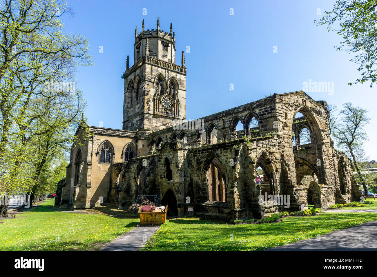 All saints church pontefract hi-res stock photography and images - Alamy