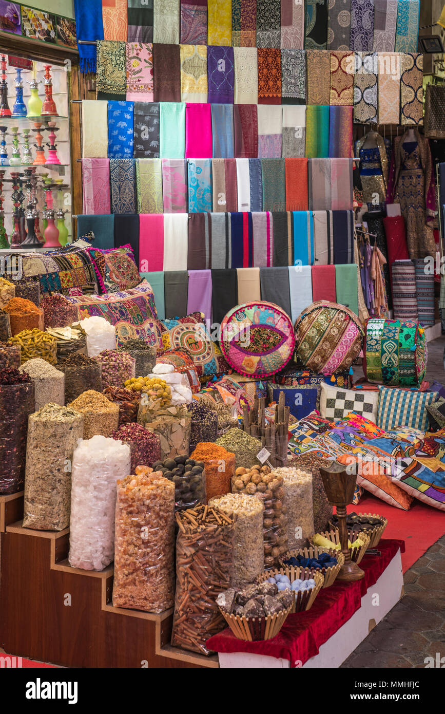 Dubai traditional souq market hi-res stock photography and images - Alamy