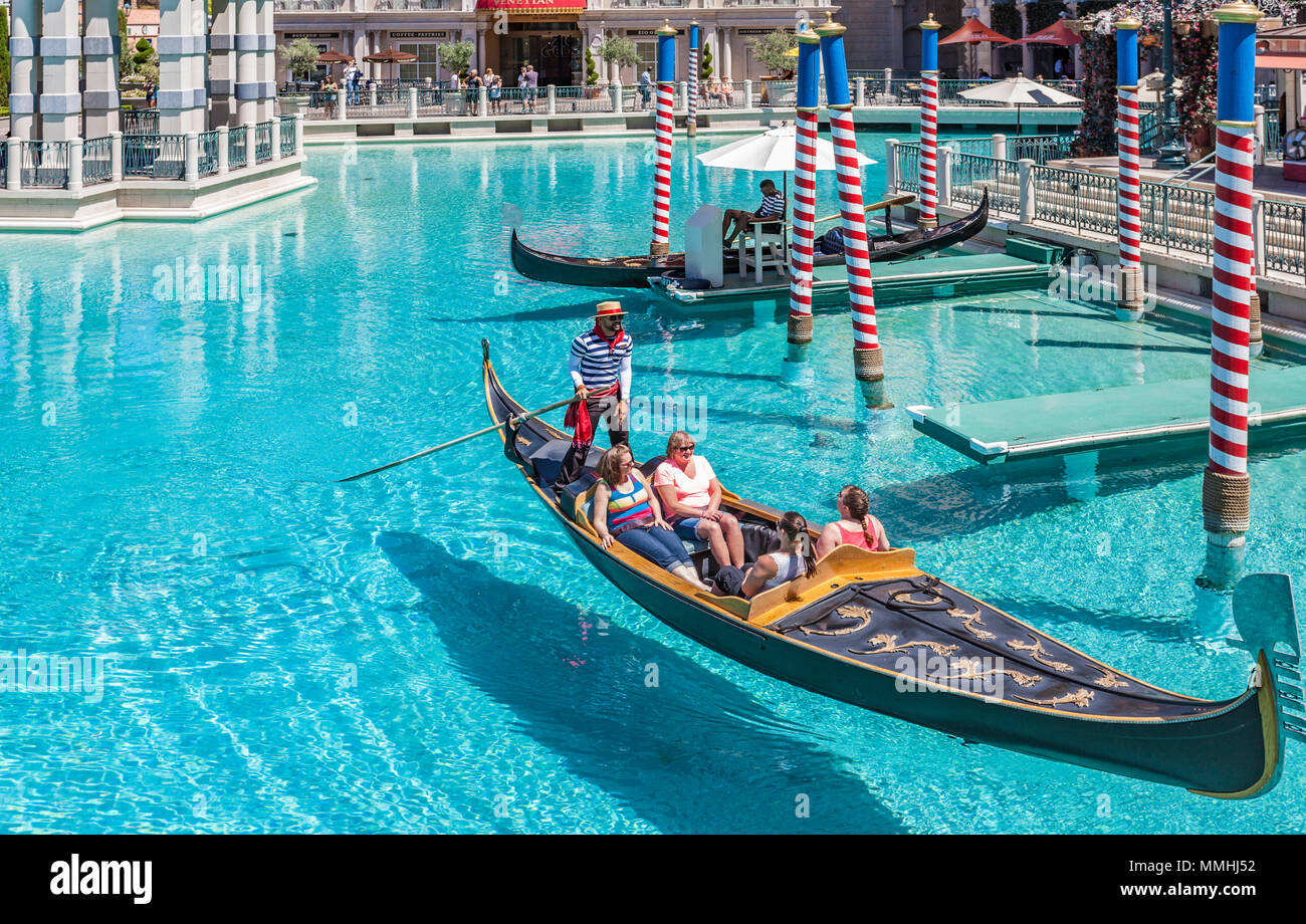 Gondola ride las vegas venetian hi-res stock photography and images - Alamy
