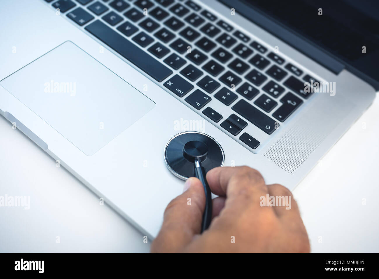 Laptop repair hi-res stock photography and images - Alamy