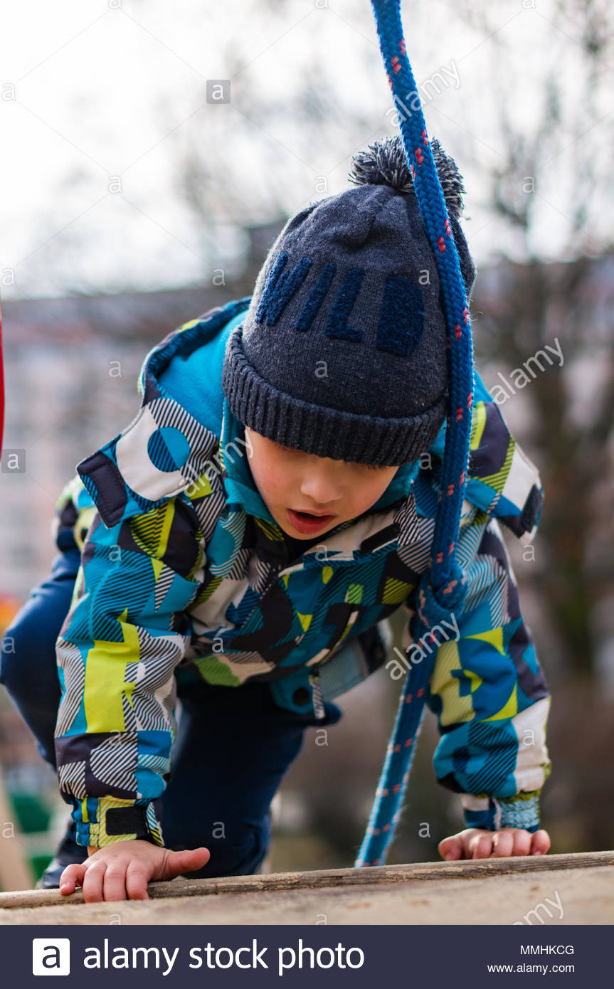 Climbing Rope Child Stock Photos & Climbing Rope Child Stock Images - Alamy