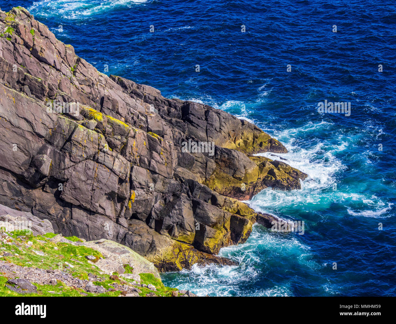 Wild blue ocean water at the Atlantic Coast of Ireland Stock Photo - Alamy
