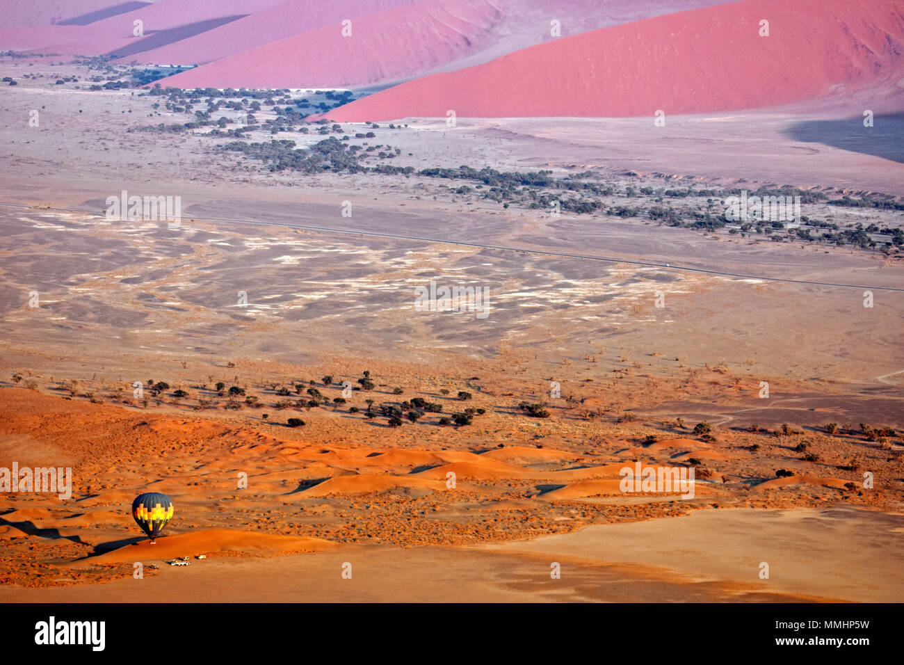 Hot air balloon flight over the Namib Desert, Sossusvlei area, Sesriem, Namibia Stock Photo - Alamy