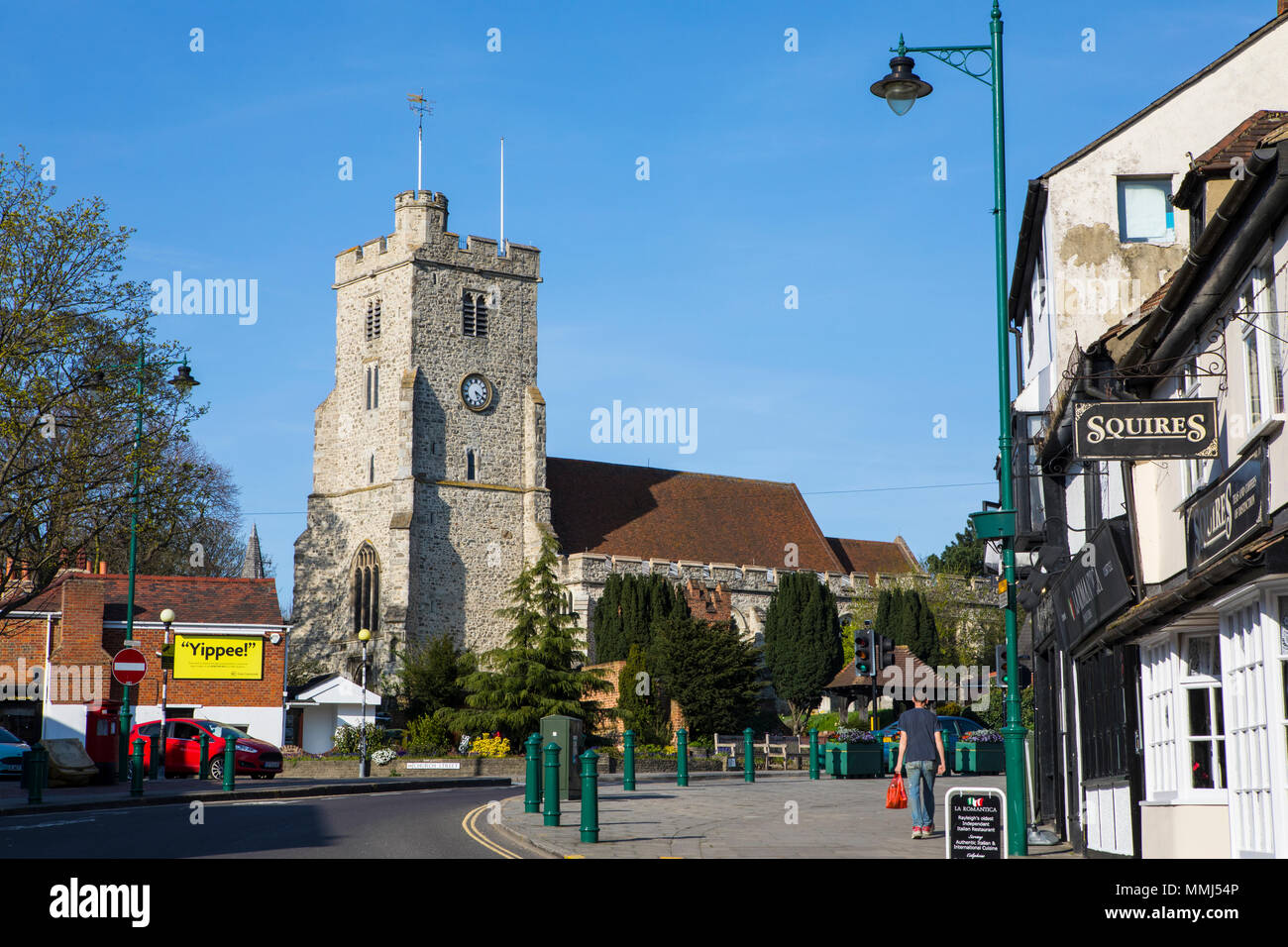 RAYLEIGH, ESSEX - APRIL 18TH 2018: A view of Holy Trinity church from ...