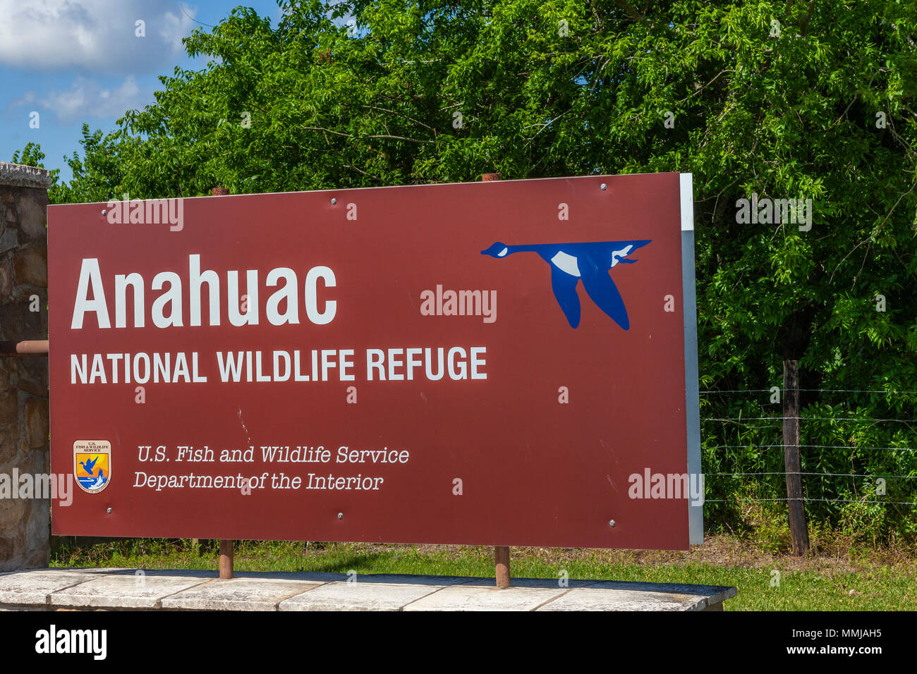 Welcome and entrance signs at Anahuac National Wildlife Refuge in ...