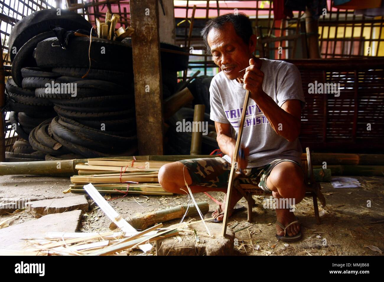 Filipino worker home hi-res stock photography and images - Alamy
