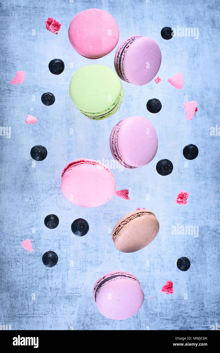 Flying in motion hi-res stock photography and images - Alamy