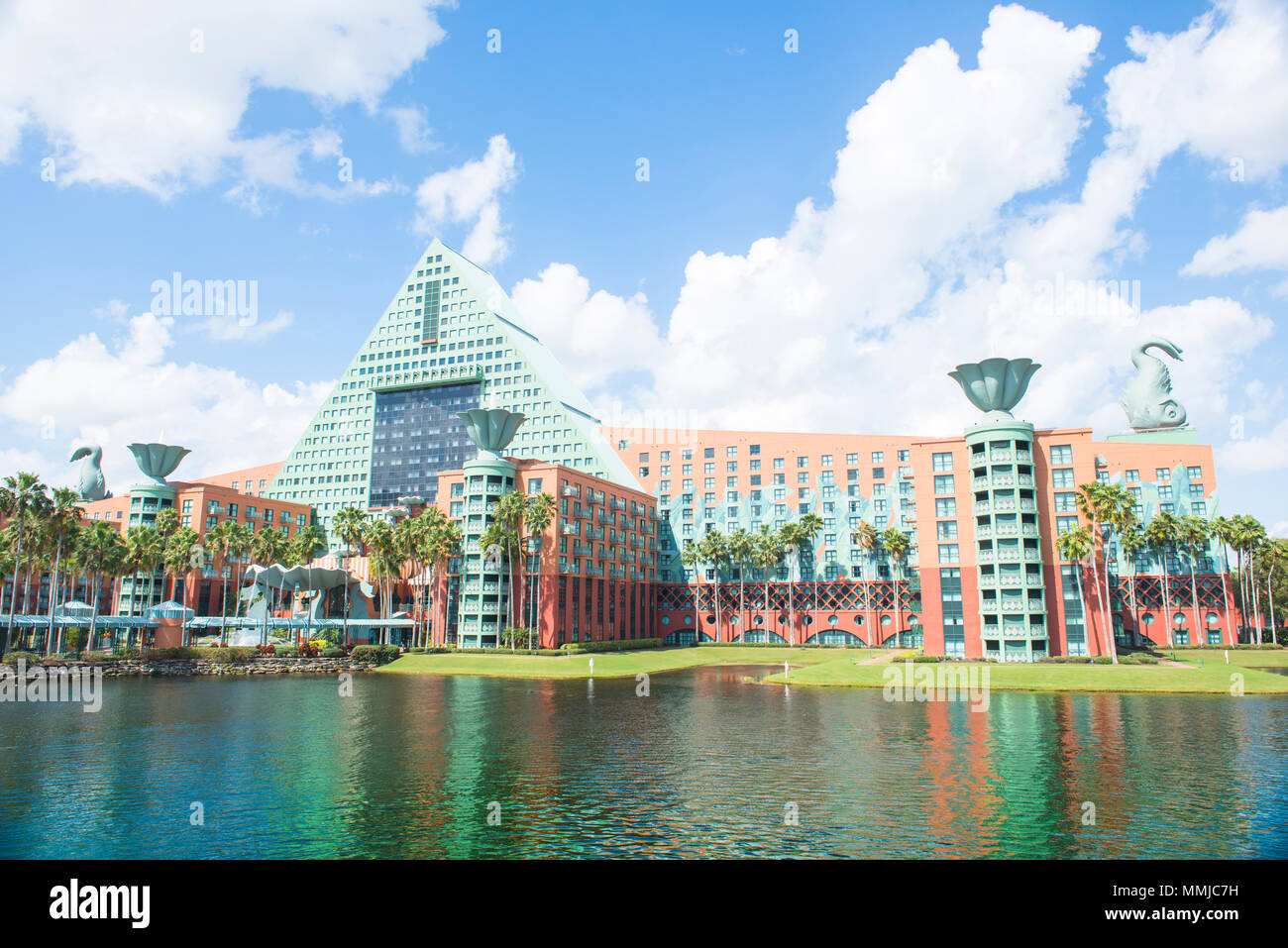 View of the Deluxe Dolphin Hotel, seen from the Epcot-to-Dolphin-Hotel ...