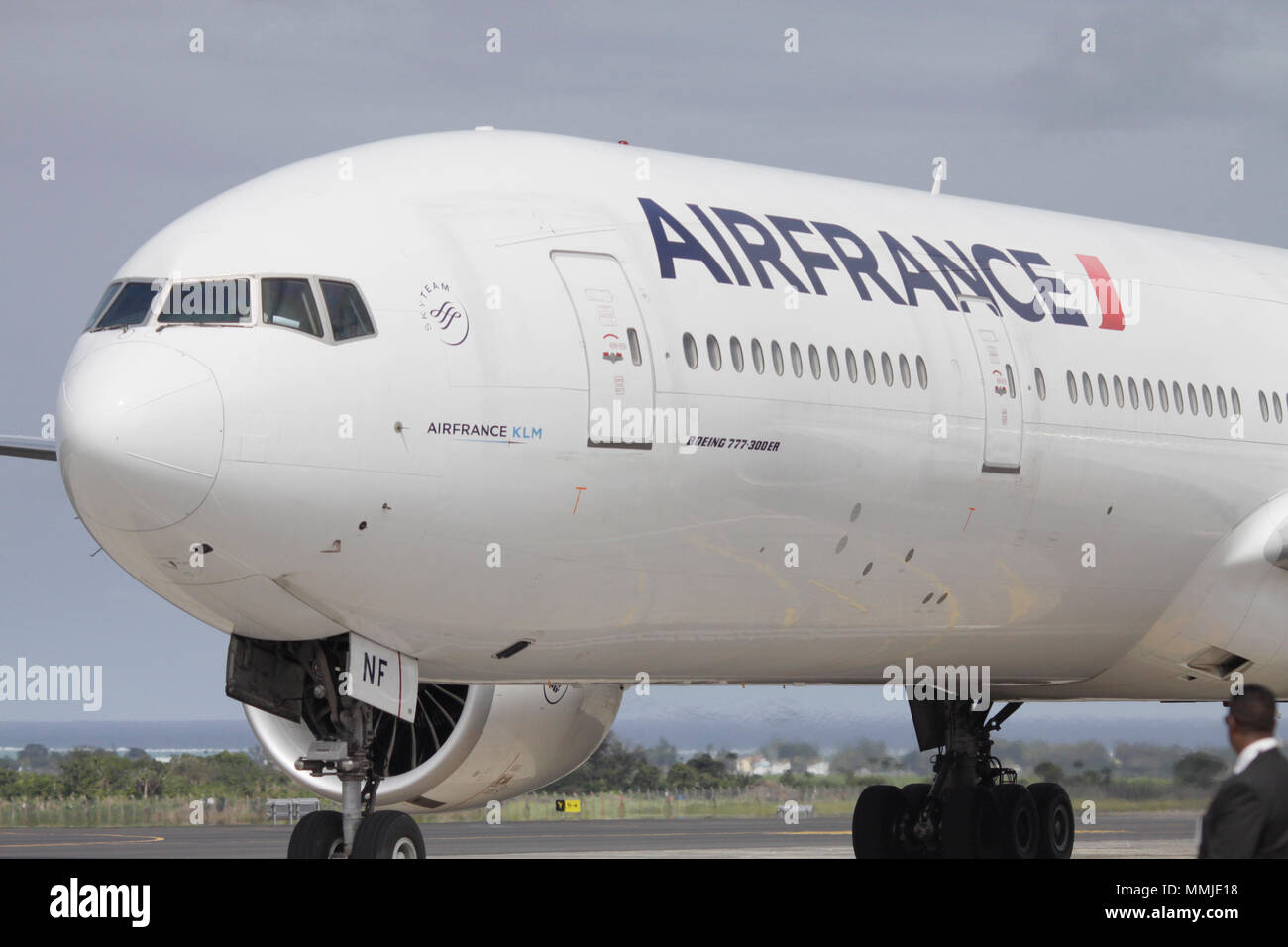Passengers with french flag hi-res stock photography and images - Alamy