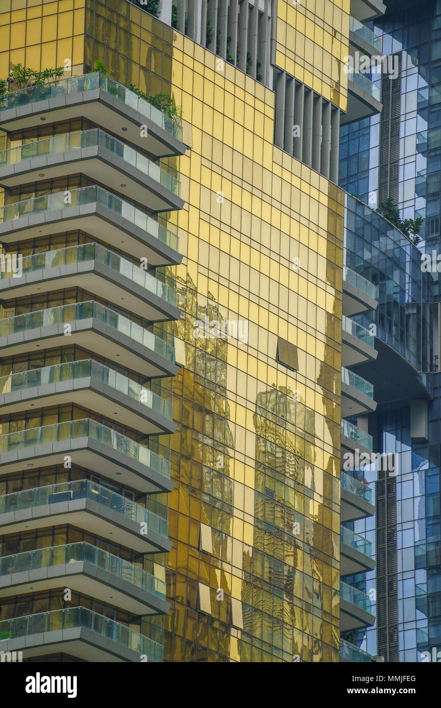 Skyscraper building of Singapore city Stock Photo - Alamy