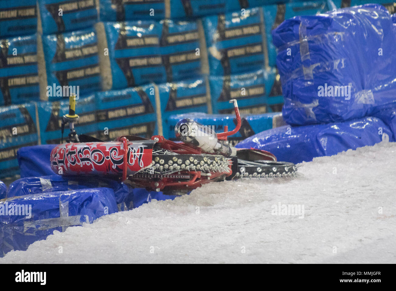 Final ice speedway hi-res stock photography and images - Alamy
