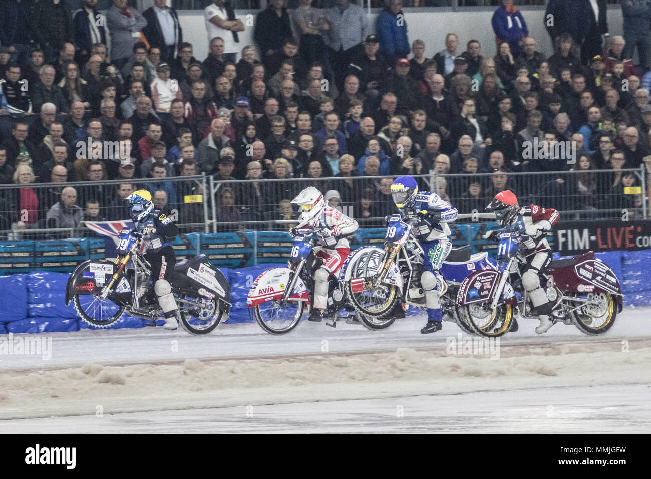 Final ice speedway hi-res stock photography and images - Alamy
